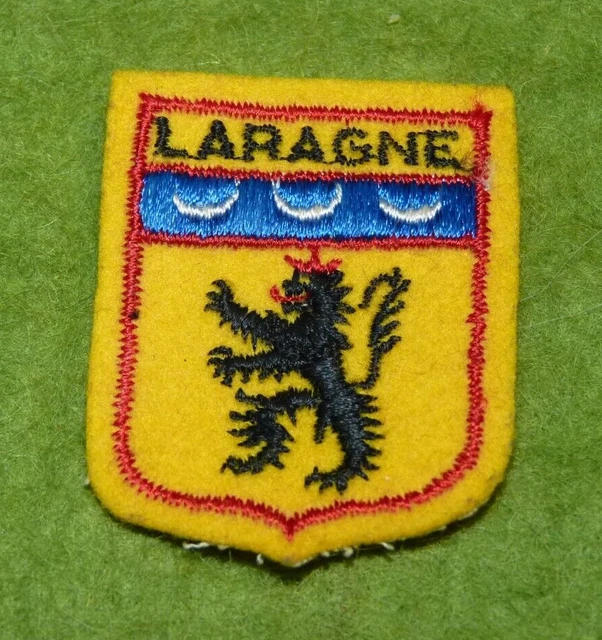 ANCIEN ÉCUSSON À coudre en feutre brodé Blason de Laragne Neuf Vintage patch EUR 5,00 - PicClick FR
