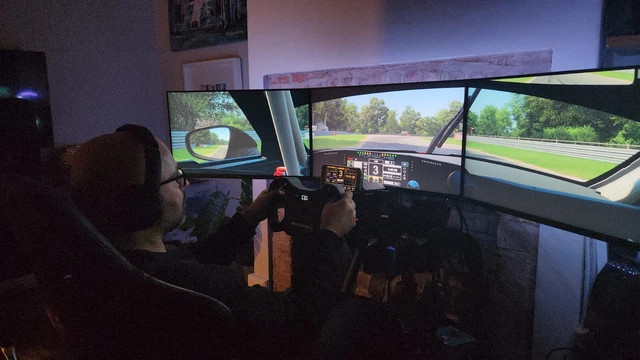 -- COMPLETE SIM Racing Rig inc Triple 27s + High Res VR + Haptics + RTX ...