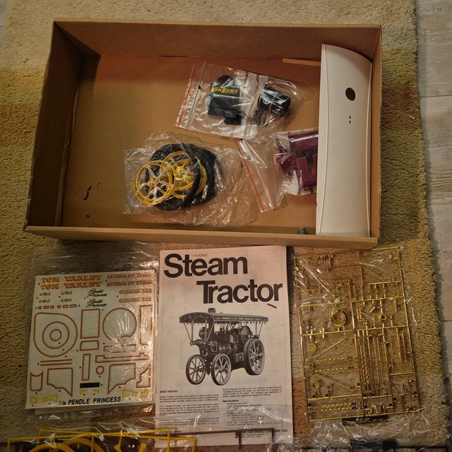 BANDAI STEAM TRACTION Engine, Garret 1919, 1:16 Scale Model Kit. £99.50 ...