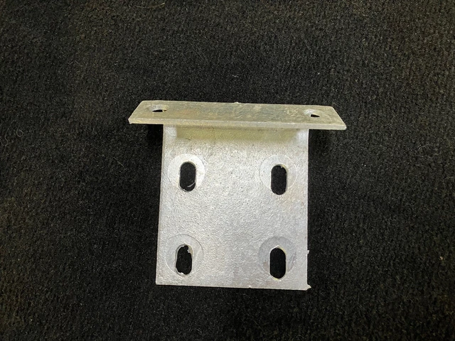 LAND ROVER DEFENDER 90/110/130 Galvanised Lower Steering Column Bracket ...