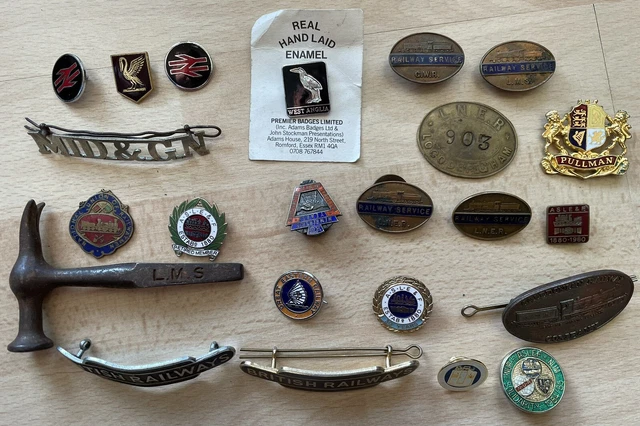 LARGE COLLECTION OF 22 x LNER/GWR/GER/LMS Railway Enamel Badges ...