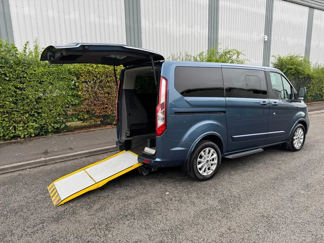 2019 (69) FORD Tourneo Transit Custom Titanium Auto Wheelchair ...