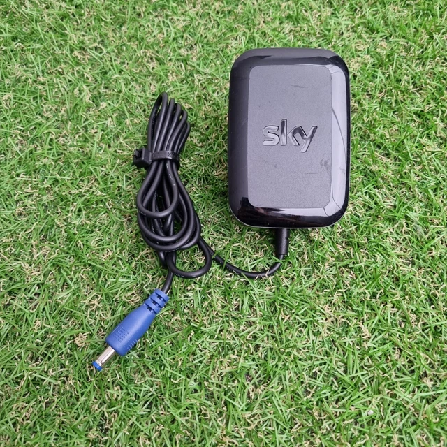 GENUINE SP210UK-K SKY Q HUB/Router 12v Power Supply £12.99 - PicClick UK