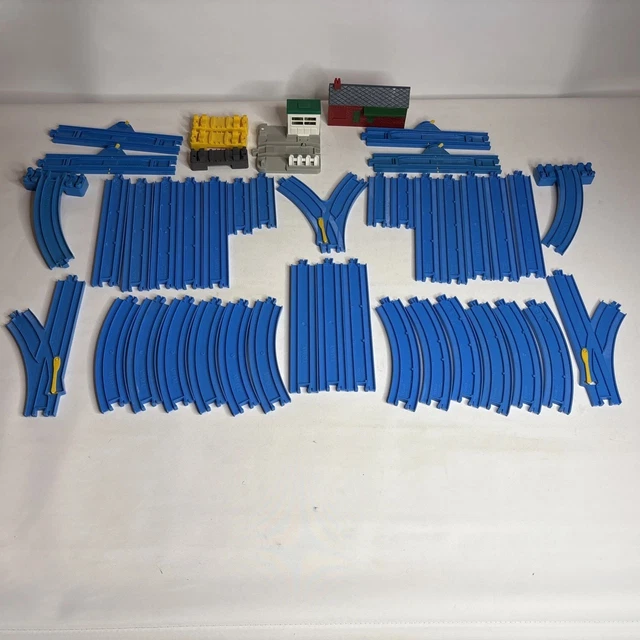 THOMAS THE TANK Engine TOMY Bundle Blue Train Track Joblot X38 £15.99 ...