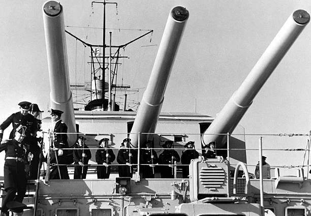 ROGER BACKHOUSE VISITS Deutschland 1938 OLD PHOTO $9.00 - PicClick AU