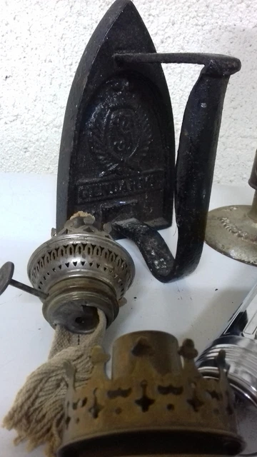 LOT BROCANTE BOBÈCHE lampe torche bec benzène fer gendarme wonder EUR ...