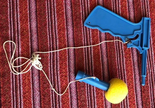 VINTAGE RARE FUN String Shooter Toy Gun From The 70's $4.00 - PicClick