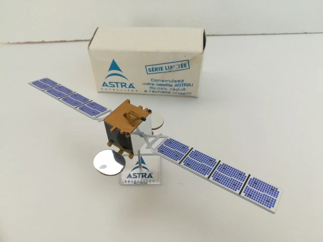 SATELLITE MODEL ASTRA 1/146th - Advertising object TOUR DE FRANCE ...