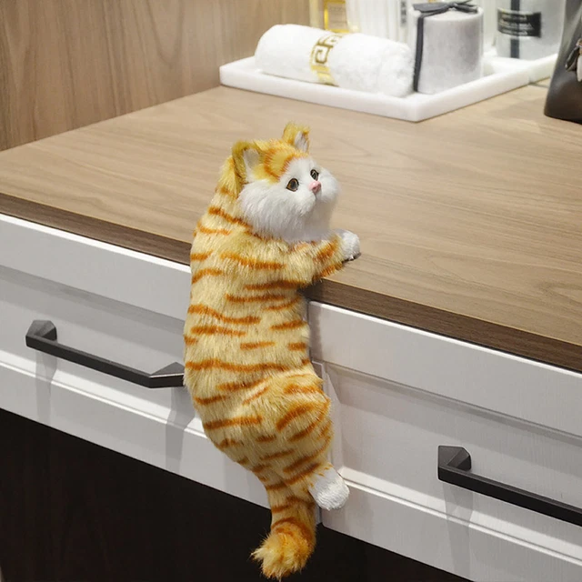 REALISTIC CLIMBING CAT Lifelike Plush Fake Fur Life Size Furry House ...