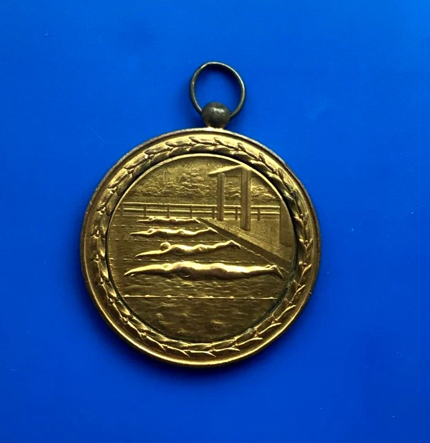 #6684# JOLIE MÉDAILLE en bronze doré "NATATION" année 1957/ 50 mm EUR ...