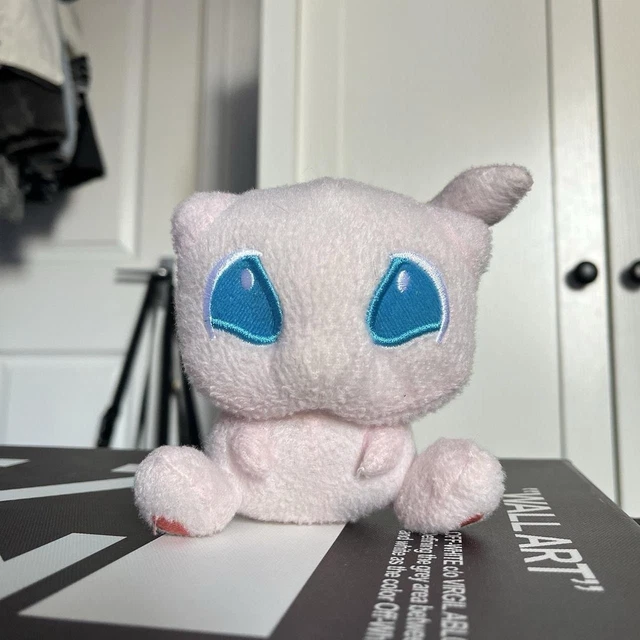 MEW POKÉMON PLUSH Pokémon Center Pokedoll Nintendo 2005 Rare Mew Plush ...