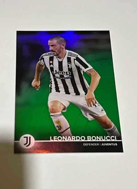 TOPPS JUVENTUS TEAM Set 21-22 2022 Leonardo Bonucci parallèle/75 EUR 15 ...