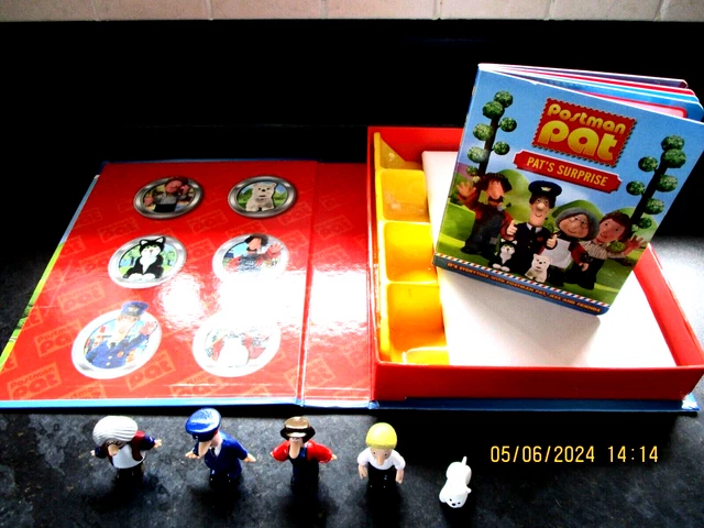 POSTMAN PAT READ And Play Gift Set Playmat Book Mrs Goggins Bonnie Ben ...