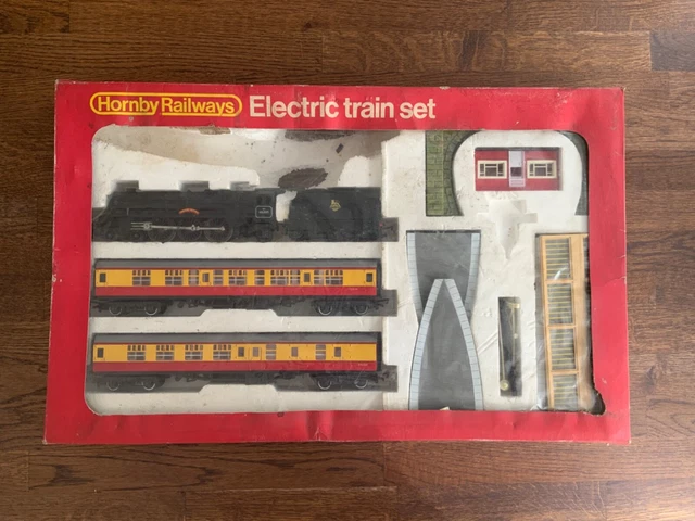TRIANG HORNBY ELECTRIC Train Set Princess Elizabeth coaches Boxed £69. ...