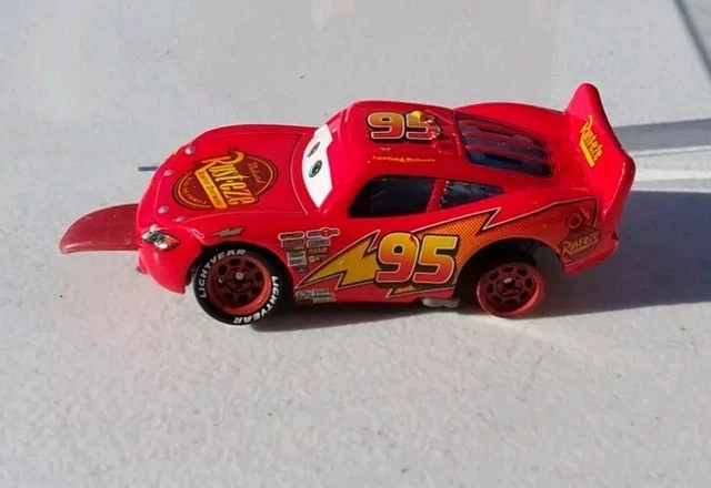 DISNEY PIXAR CARS Finish Line Lightning McQueen Tongue Out Diecast EUR ...