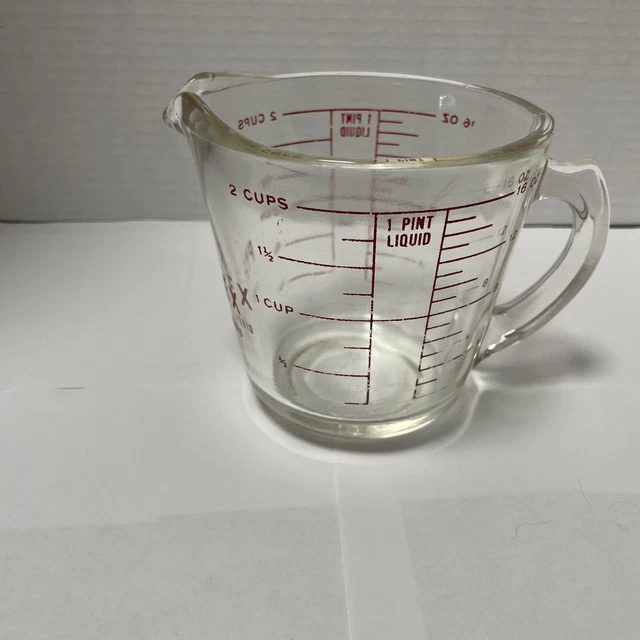 VINTAGE PYREX GLASS Measuring Cup Red Lettering Closed D Handle 2 Cup ...