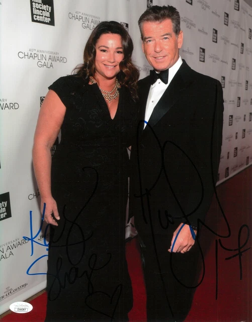 PHOTO DOUBLE SIGNATURE 11x14 JSA COA Pierce Brosnan / Keely Shaye Smith ...