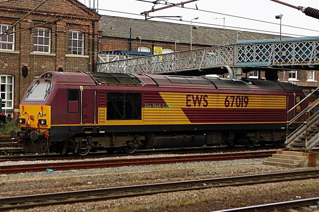 C3 6X4 GLOSSY Photo EWS Class 67 67019 @ Doncaster £1.00 - PicClick UK