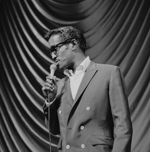 AMERICAN SINGER ENTERTAINER and actor Sammy Davis Jr performs- 1960s ...