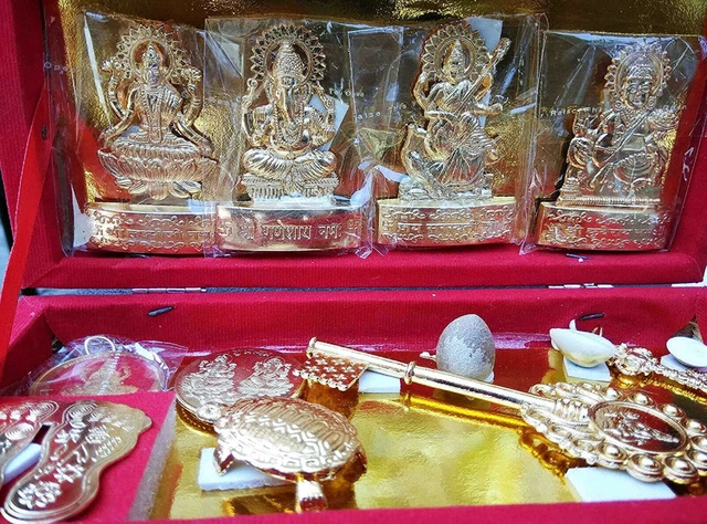INDIANO TRADIZIONALE OTTONE Sri Dhan Laxmi- Kuber Bhandari Yantra Color ...