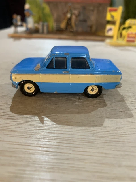 DISNEY PIXAR CARS 2 VLADIMIR TRUNKOV - Used Playworn Condition £6.00 ...