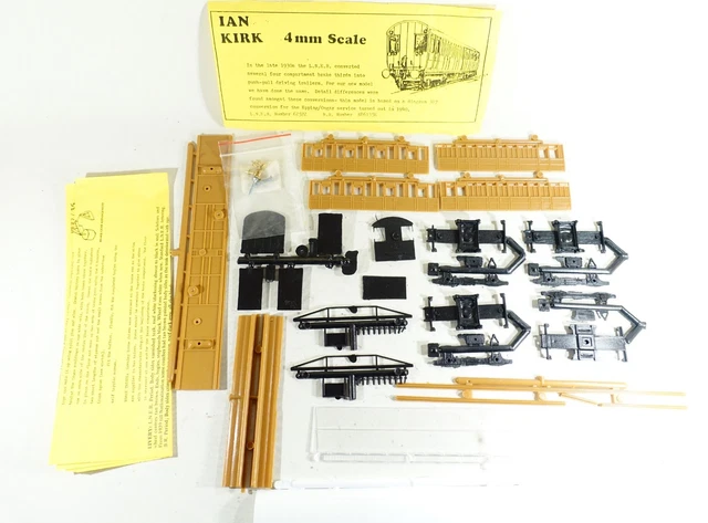 IAN KIRK LNER Push Pull Coach Kit Oo Gauge £3.99 - PicClick UK