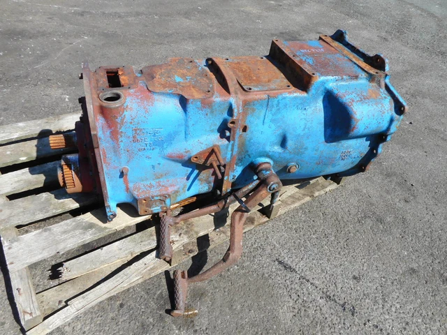 FORDSON DEXTA TRACTOR Live Drive Gearbox (14 Splined End) - NVC723F £ ...