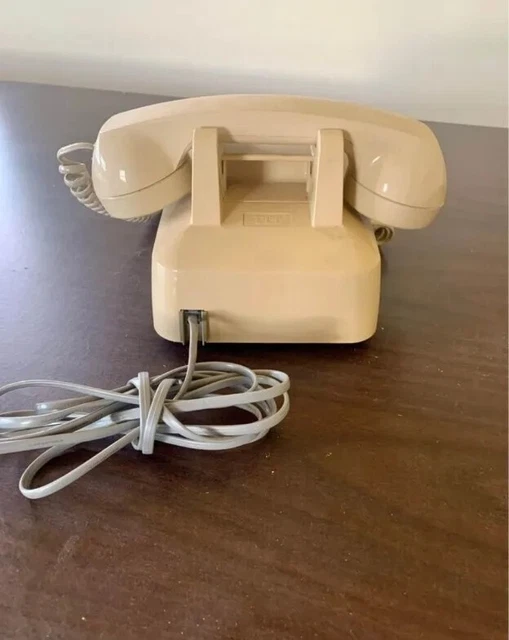 VINTAGE TELEPHONE ITT Push Button Touch-Tone Desk Phone Beige Tan ...