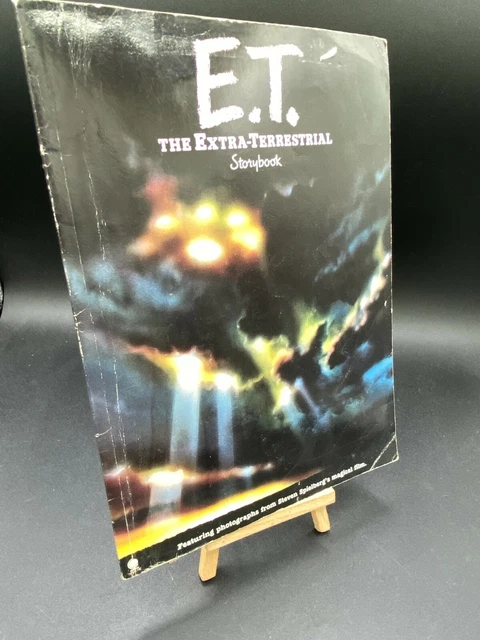 ET: THE EXTRA-TERRESTRIAL Story Book 1982 Photographs from the Film EUR ...
