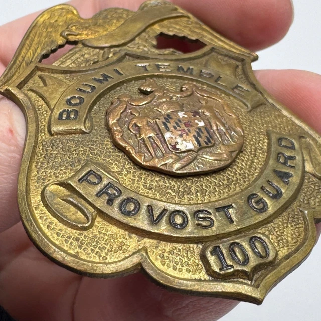 VINTAGE BOUMI TEMPLE Provost Guard 100 Badge Masonic Shriner Fraternal ...