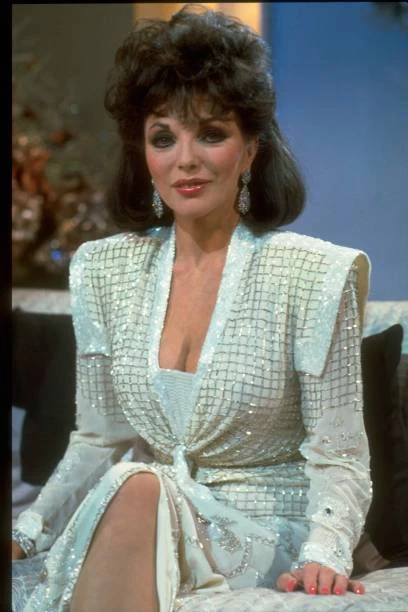 ACTRESS AND TELEVISION personality Joan Collins circa 1985 Old TV Photo ...