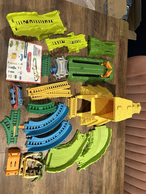 THOMAS THE TANK Engine Trackmaster Turbo Jungle Complete Train Set £20. ...