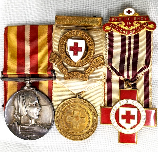 WW1 BRITISH RED Cross Medical Service medal & badge set Miss Jeanette ...