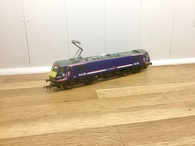 HORNBY CLASS 90 021, OO gauge, First Scotrail Caledonian Sleeper, EWS ...