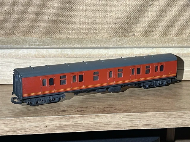 LIMA OO GAUGE Post Office Red Full Brake Coach NDX 92244 £20.00 ...