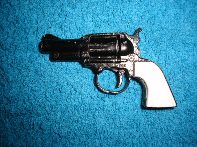 VINTAGE 1960S 1970S Lone Star Gambler Miniature Toy Revolver Spud Cap ...