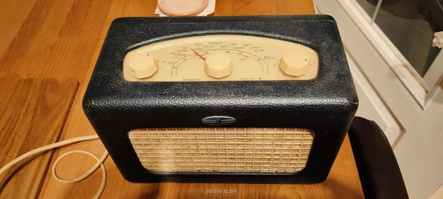WORKING VINTAGE 1958 Roberts Portable Valve Radio Model R66 Royal Blue ...