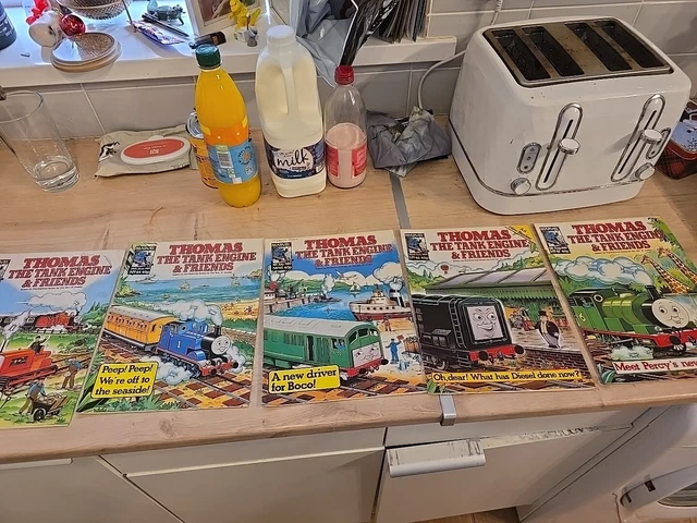 THOMAS THE TANK engine Vintage Comics Bundle £15.00 - PicClick UK