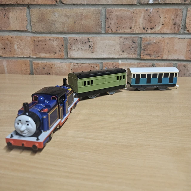 TOMY TRACKMASTER THOMAS the tank engine battery train mighty mac £17.88 ...