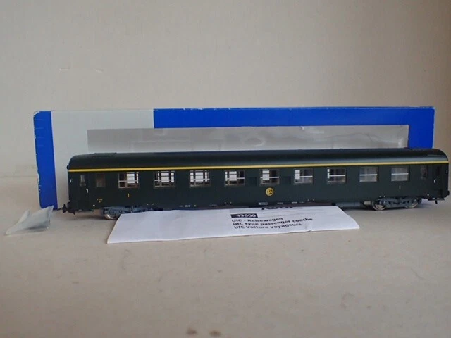ROCO PERSONENWAGEN SCHNELLZUGWAGEN UIC-Y A9 SNCF 1. Kl 45600 OVP EUR 45,99 - PicClick DE