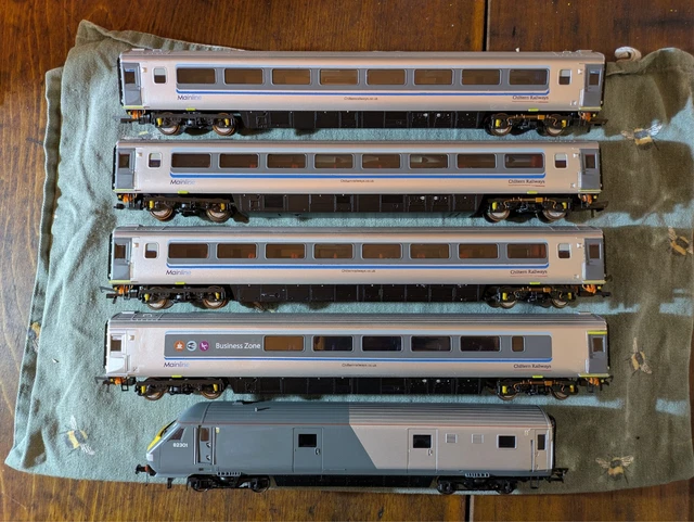 OO GAUGE HORNBY Chiltern railways MK3 coach set with DVT (repaint ...