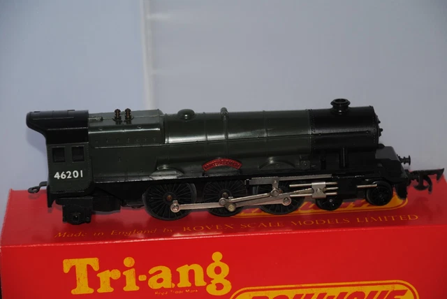 VINTAGE TRIANG TRAIN Locomotive. R53 Loco Princess Elizabeth Boxed £21. ...