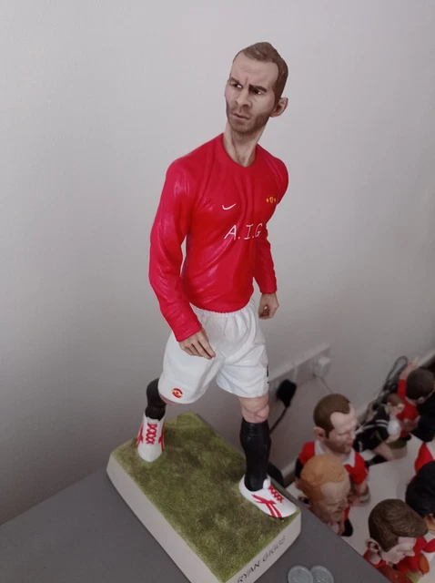 MANCHESTER UNITED RYAN Giggs very large grogg very rare £500.00 ...