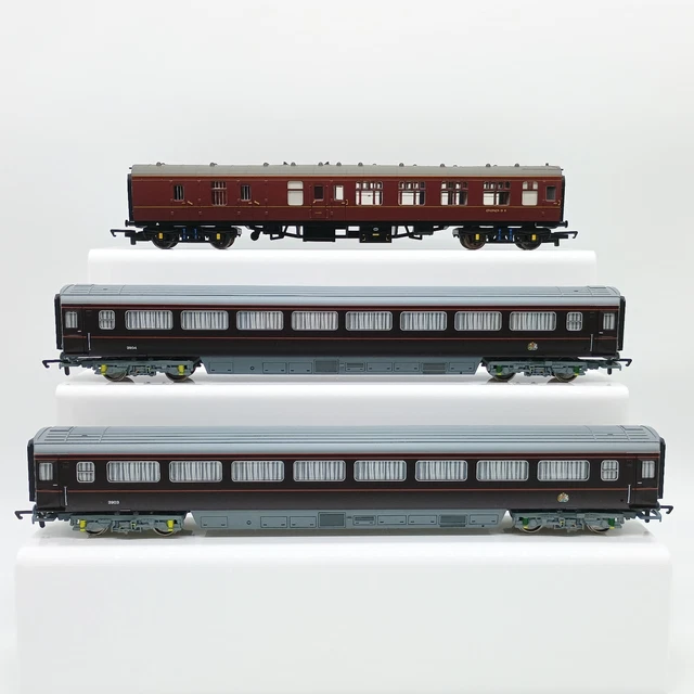 HORNBY ROYAL TRAIN Coaches Queens Saloon DofE Saloon & Brake -(Unused ...