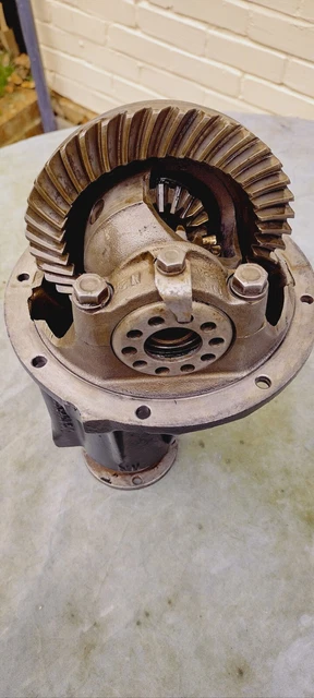 FORD ENGLISH AXLE Diff 3.9:1 £102.00 - PicClick UK