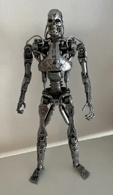 NECA TERMINATOR 2 T-800 Endoskeleton Action Figure Official EUR 15,78 ...