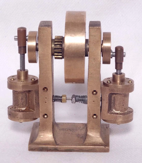 VINTAGE TWIN CYLINDER vertical live steam engine - Marine engine (?). £ ...