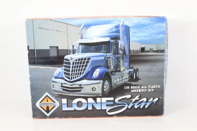 MOEBIUS MODELS 1300 1:25 Scale LoneStar Plastic Model Kit £58.00 ...