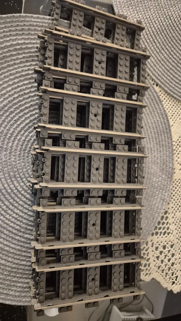 LEGO 9V EISENBAHN Zug Schienen/Gleise 28x Kurven (2867) und 32x Gerade ...