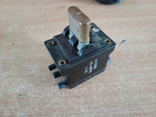 AIRCRAFT PARTS ARMSTRONG WHITWORTH ARGOSY COCKPIT TOGGLE SWITCH 5CW6876 ...